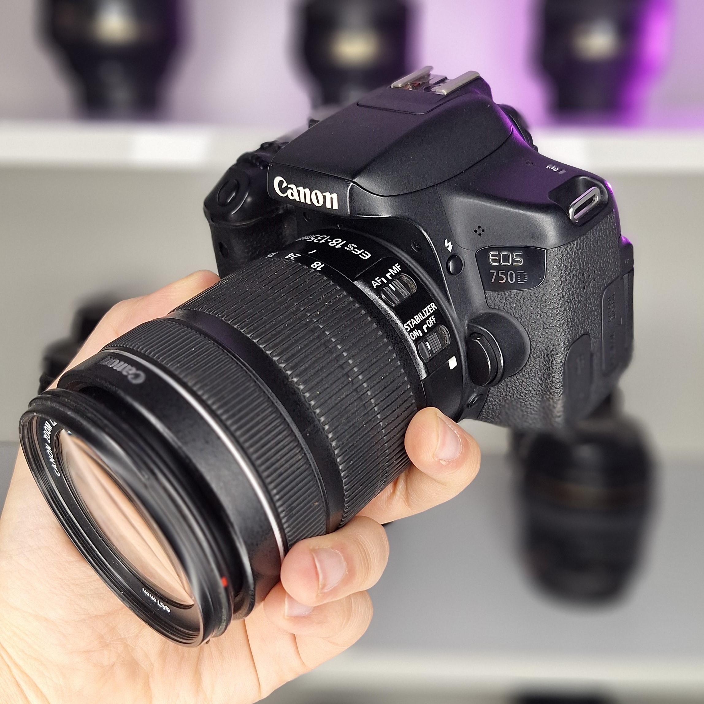 دوربین Canon 750D دست دوم همراه لنز 55-18 میلی متر | سرزمین دوربین